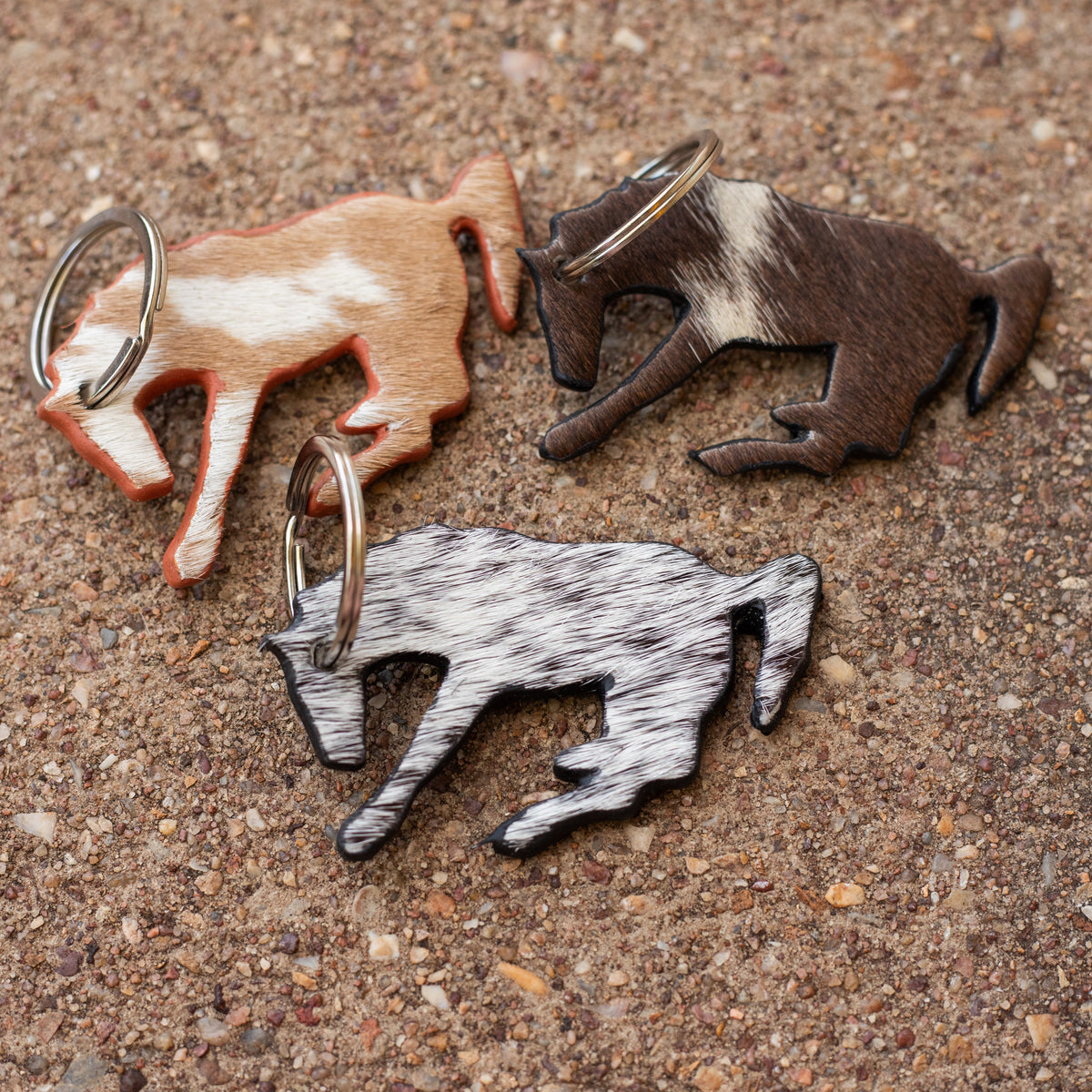 SINGLE Bronco Shape Cowhide Keychain – Country Allure